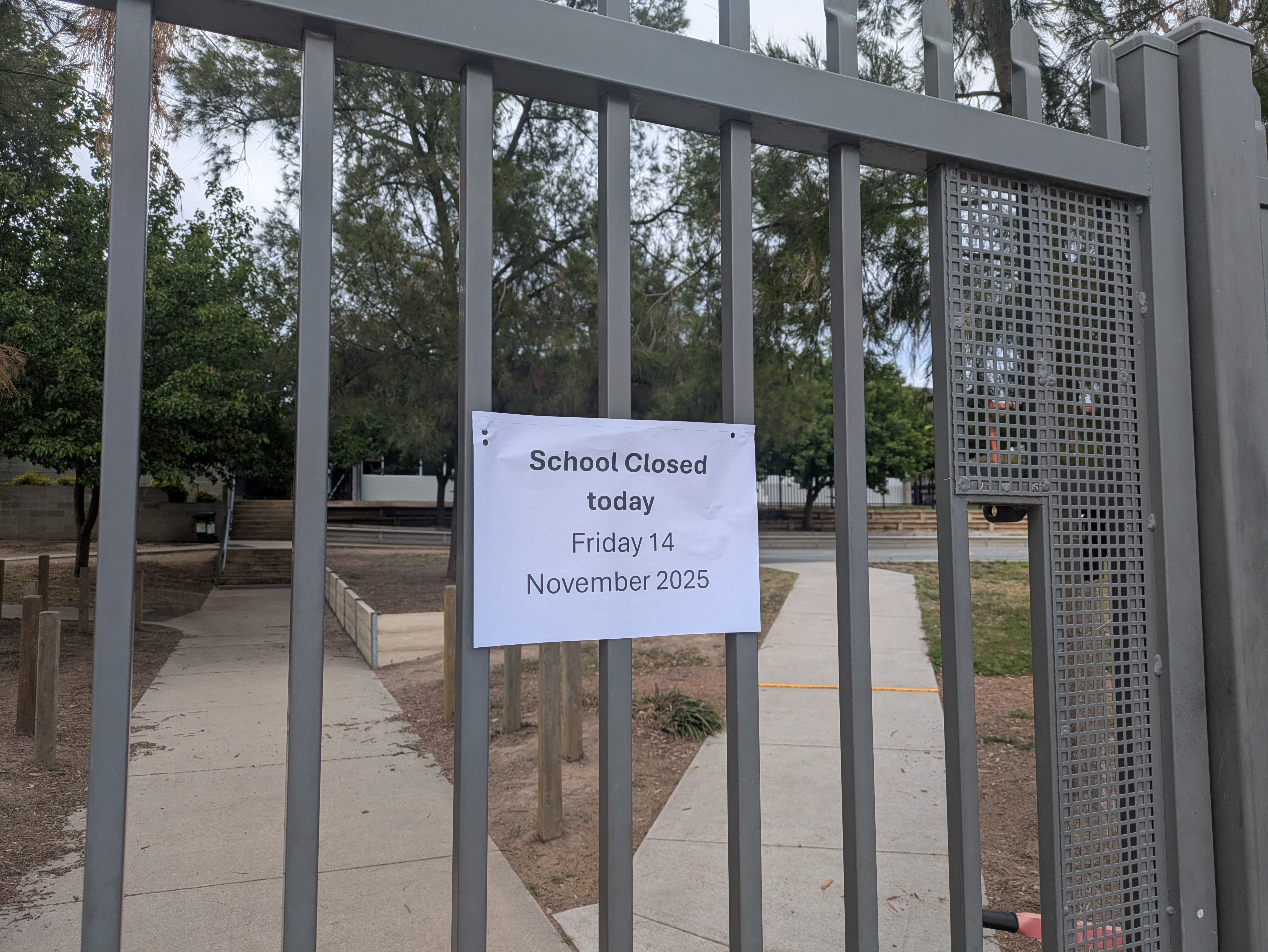 Snap closure of schools in Canberra and Brisbane after asbestos found ...