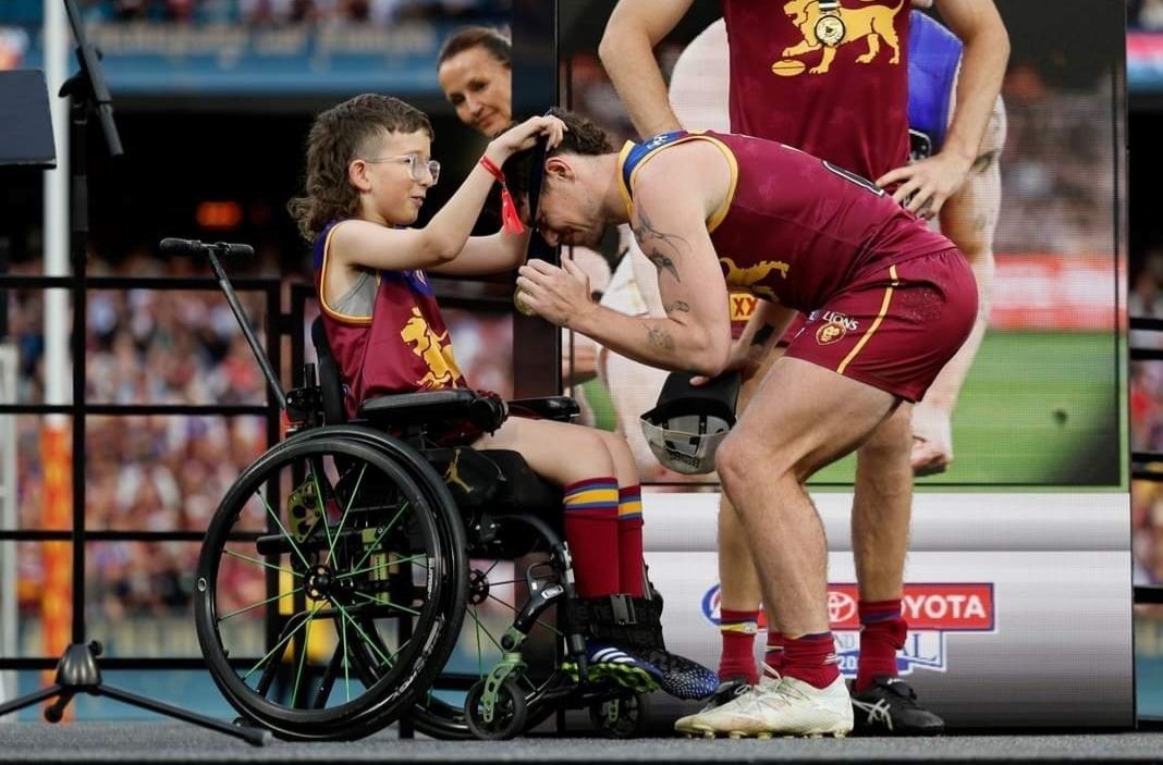 Adelaide's 11-year-old Alex takes centre stage at AFL Grand Final - ABC ...