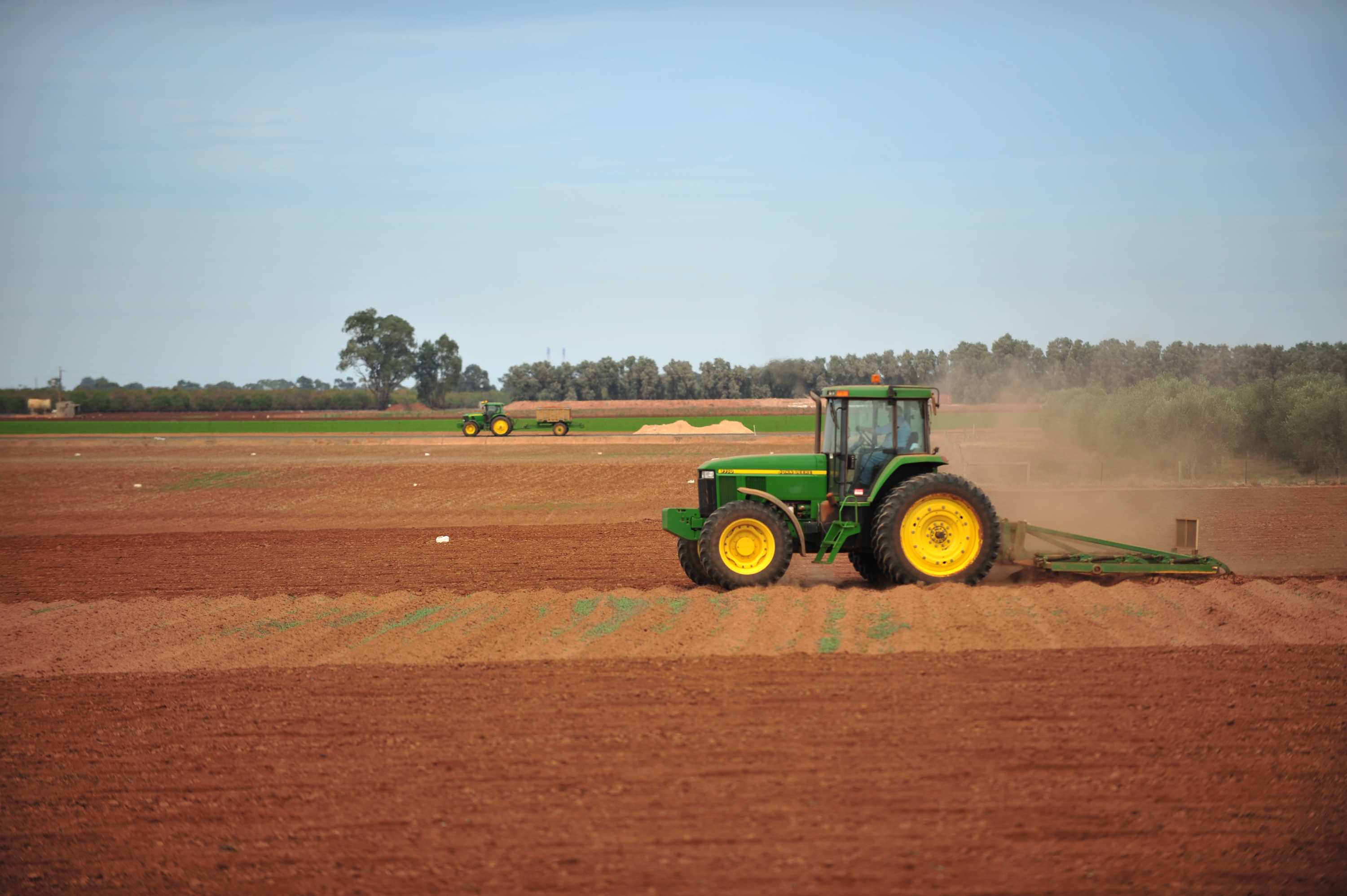 Forecast above-average rainfall likely to miss south-east SA farmers ...