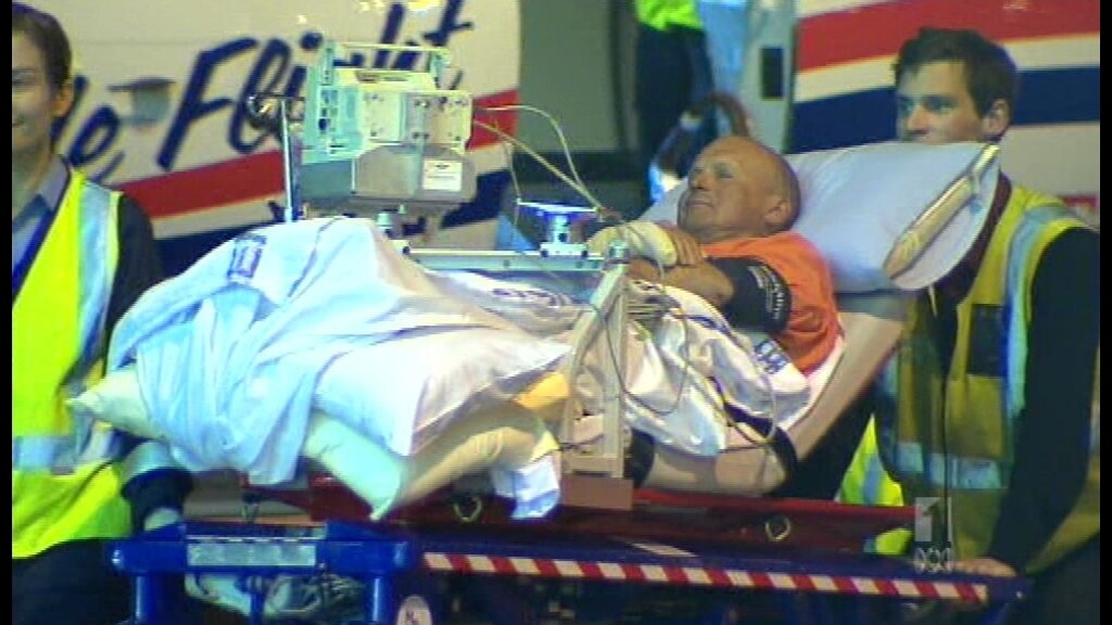 Marathon runners burned in bushfire - ABC News