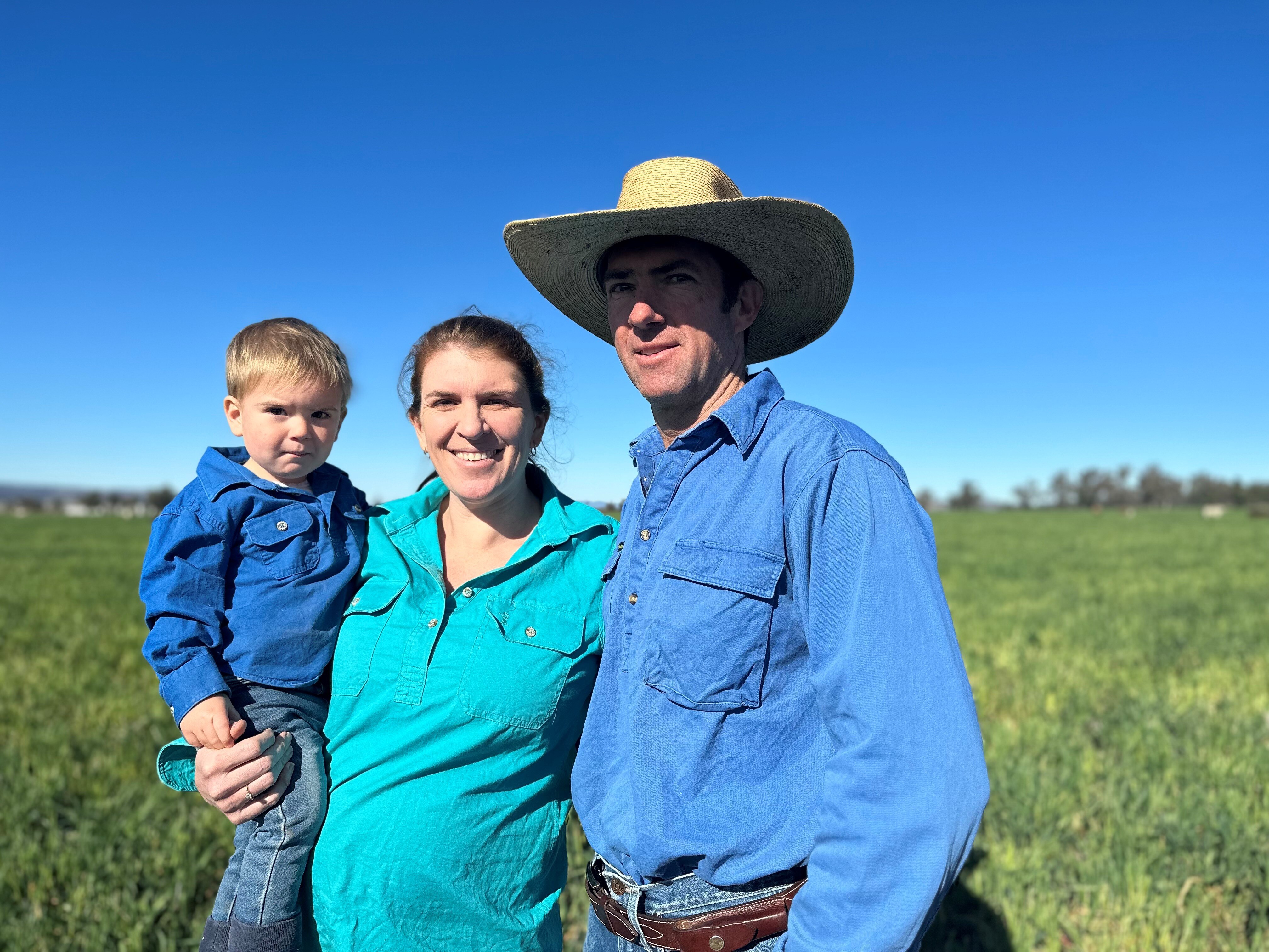 Spring Ridge farmer finds love with pharmacist and his home town finds ...