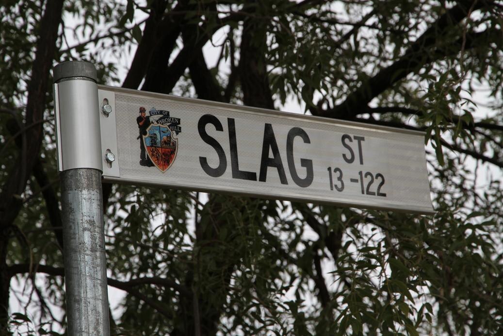 Broken Hill resident sick of thieves stealing Slag Street sign - ABC News