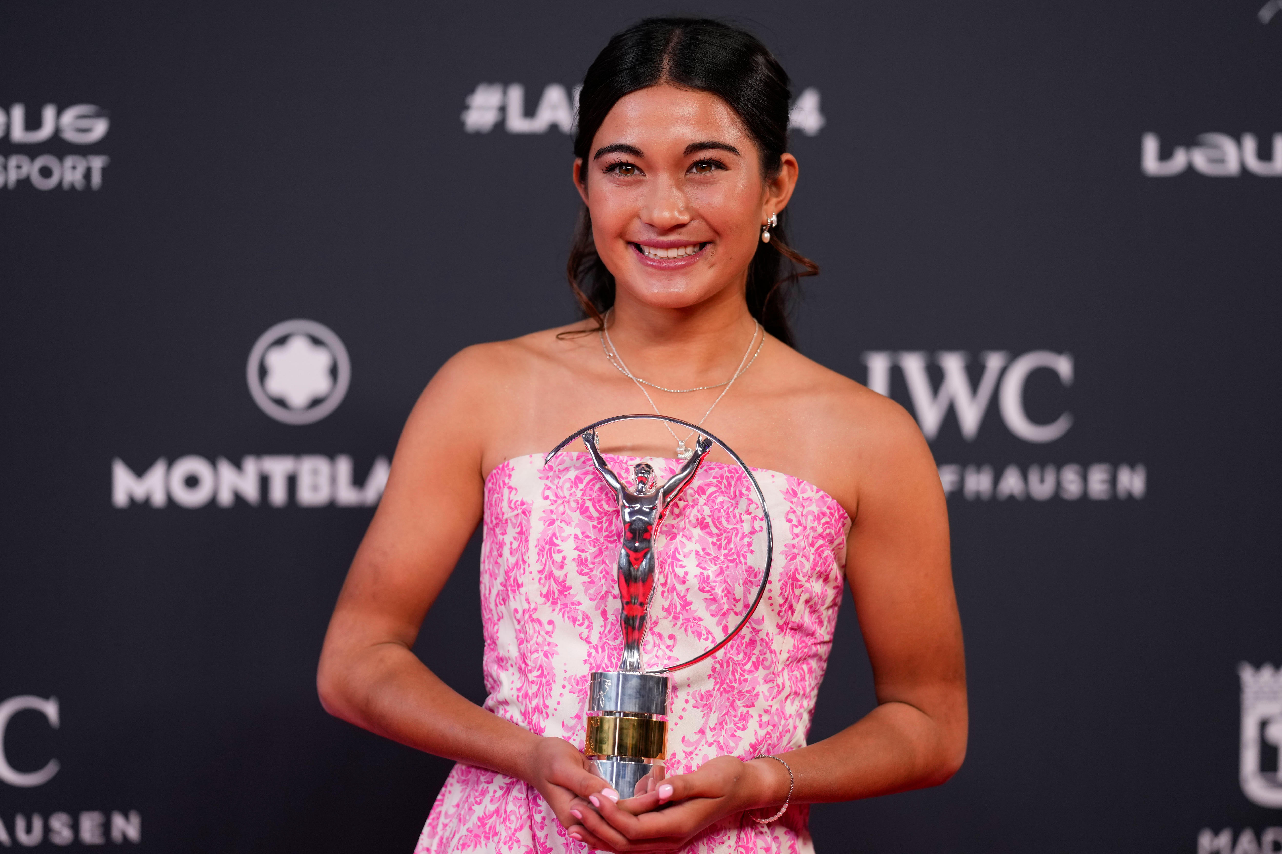 Dunia Hari Ini: Gadis 14 Tahun Dinobatkan sebagai Olahragawan Aksi ...