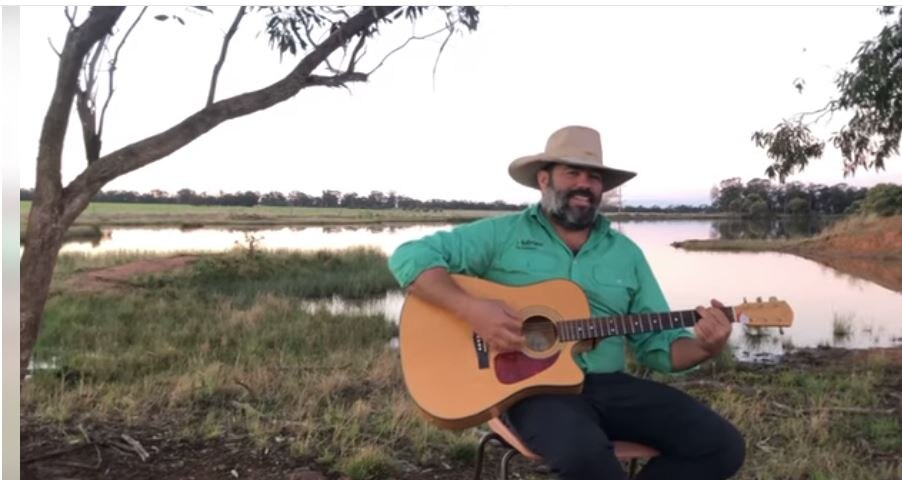 Willy Dean - the West Wyalong stock agent who plays music just for the ...