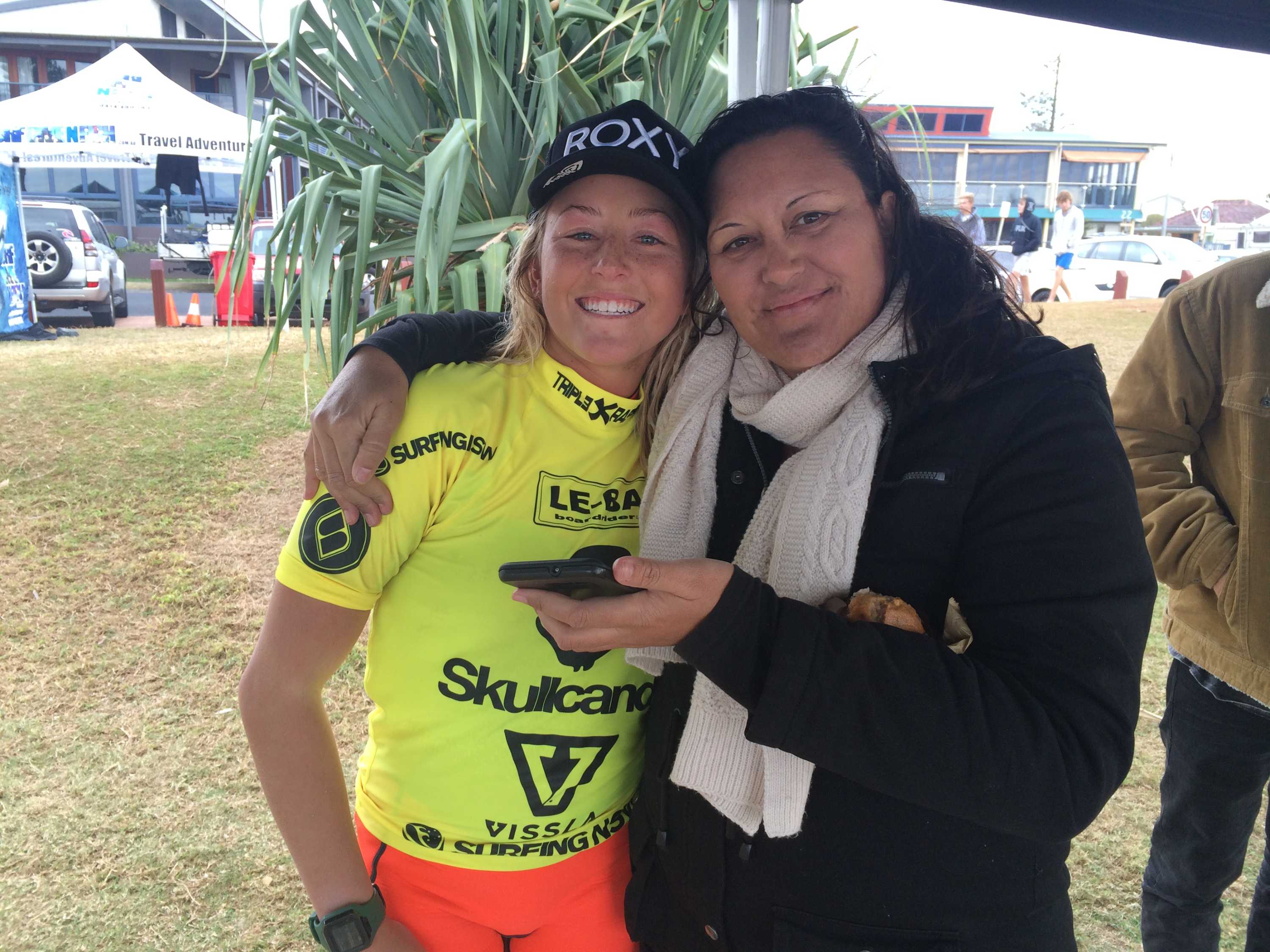 Scoliosis no barrier for winner of junior surfing contest Oz Grom Open ...