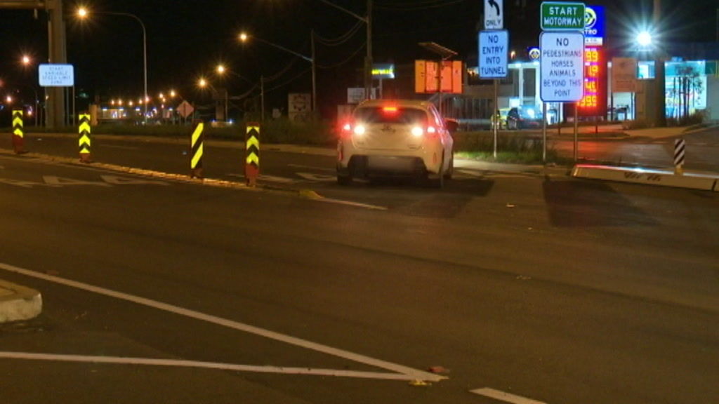 Sydney drivers struggle early with new M4 tunnel - ABC News