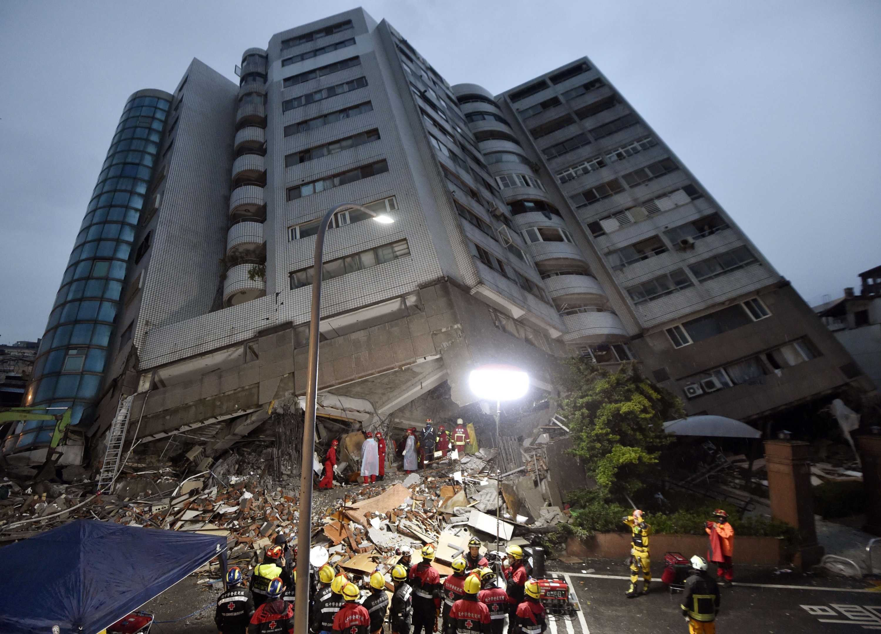 Taiwan earthquake: Hopes fade of finding more survivors after deadly ...