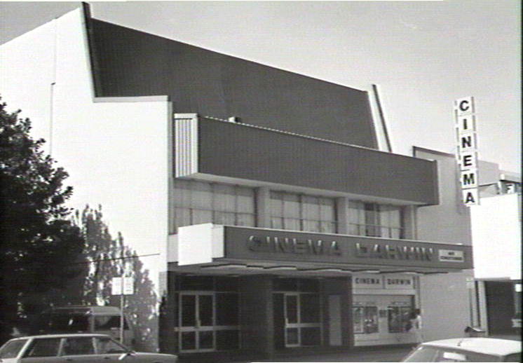 Credits roll for last time at Darwin's only permanent city cinema - ABC ...