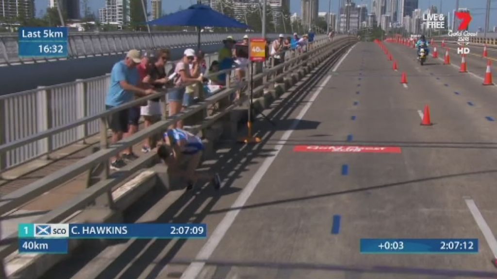 Scottish runner misses marathon gold, collapsing 2km from finish line ...