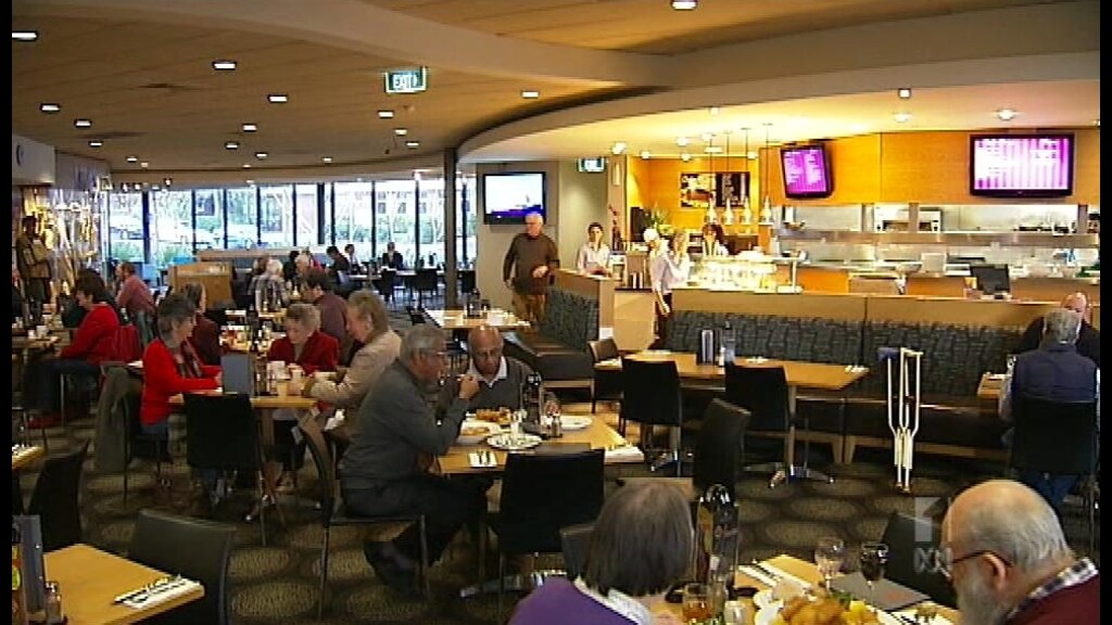 RSL clubs struggling to survive - ABC News