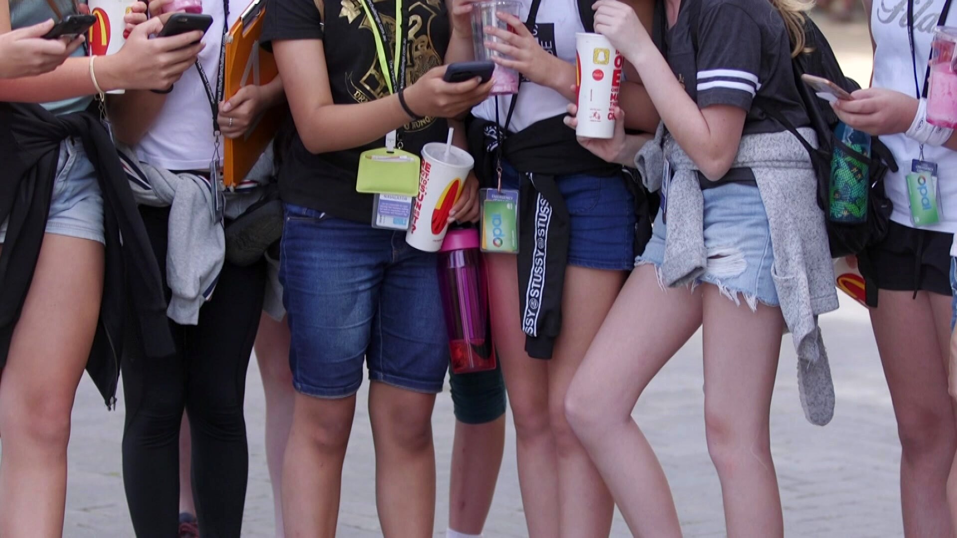 Trend of banning mobile phones in Australian high schools 'not backed ...