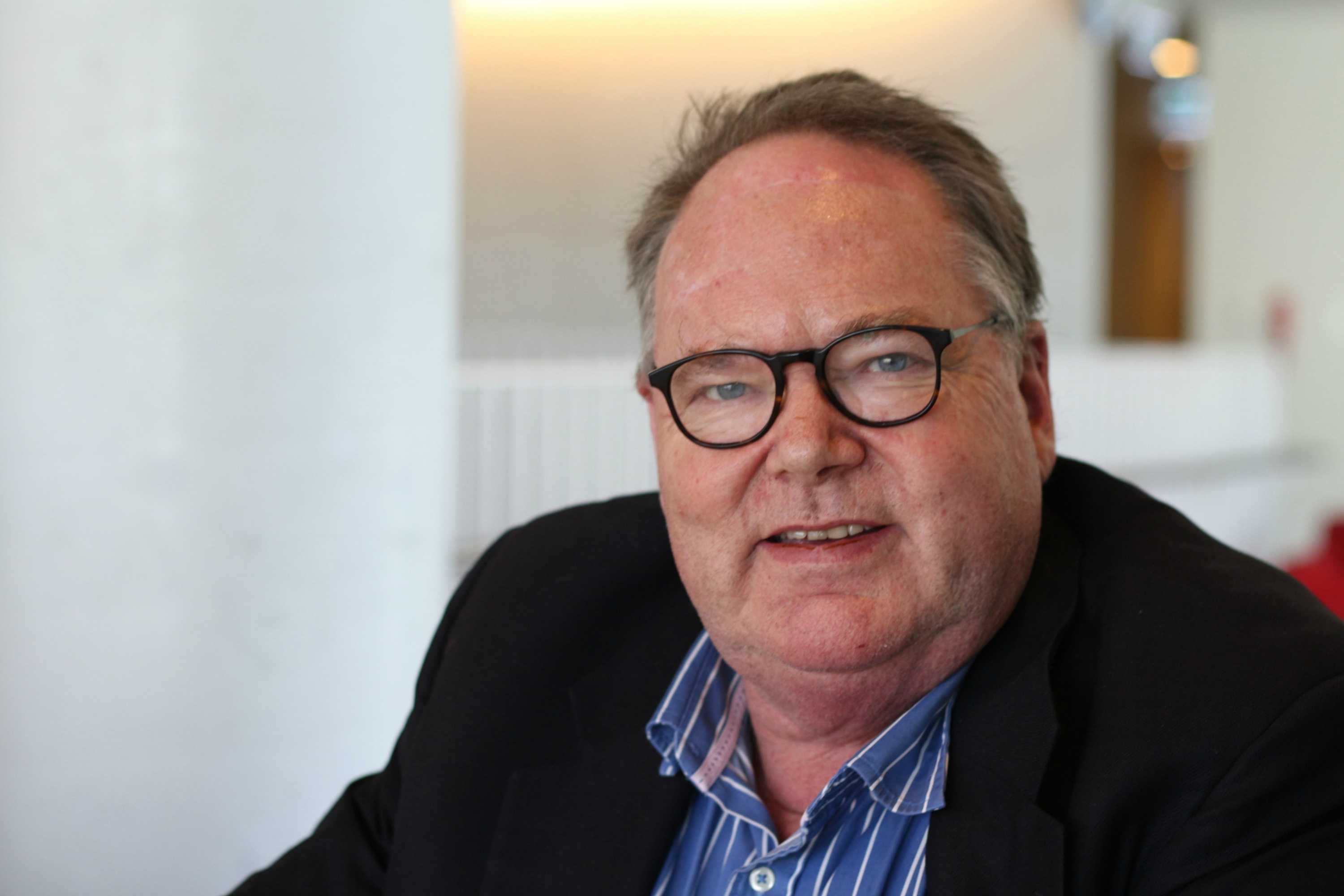 Mark Colvin, the man who watched the world for Australia - ABC News