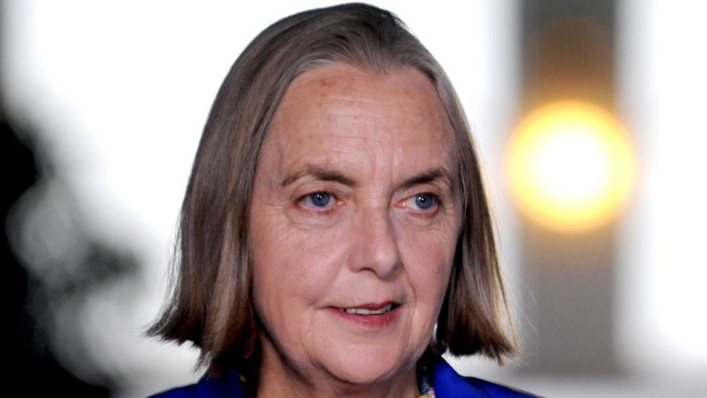 Lee Rhiannon temporarily suspended by Greens - ABC News