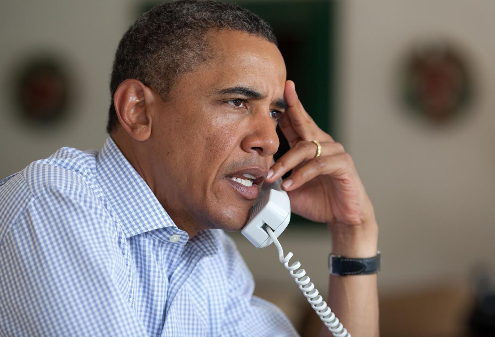 US president Barack Obama and Prime Minister Tony Abbott talk about ...