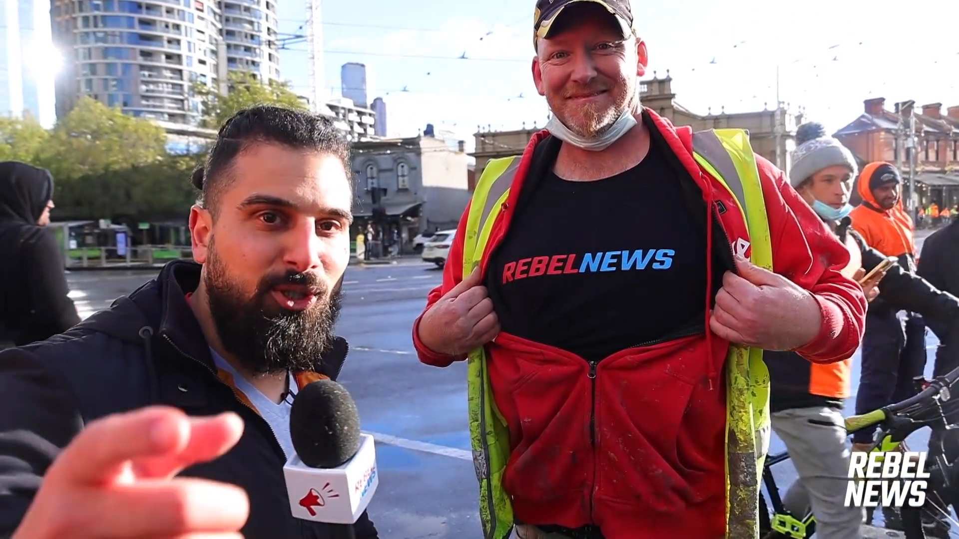 Protesters & reporters - Media Watch