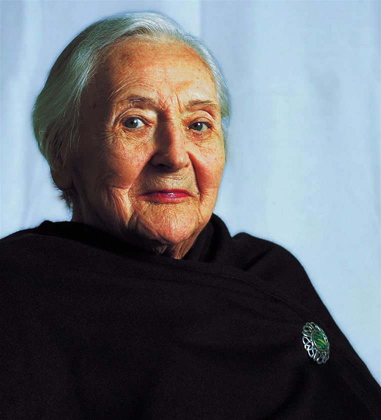 Nancy Wake remembered as courageous and inspirational - ABC listen