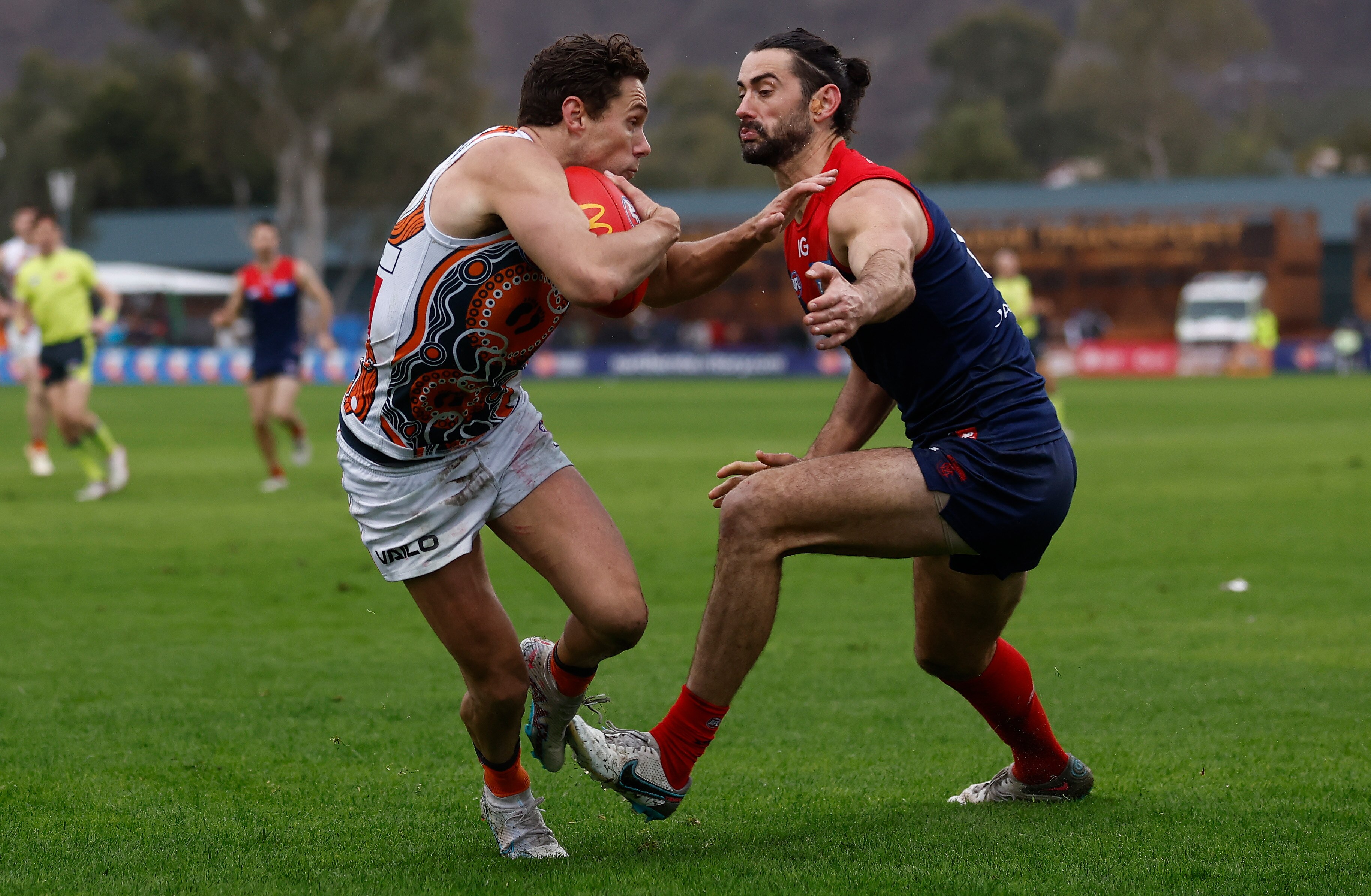Fans gather in Alice Springs for annual Melbourne Demons match, after ...