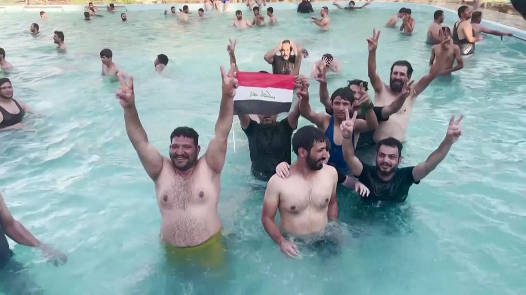 Supporters of Iraq's Sadr swim in palatial pool - ABC News