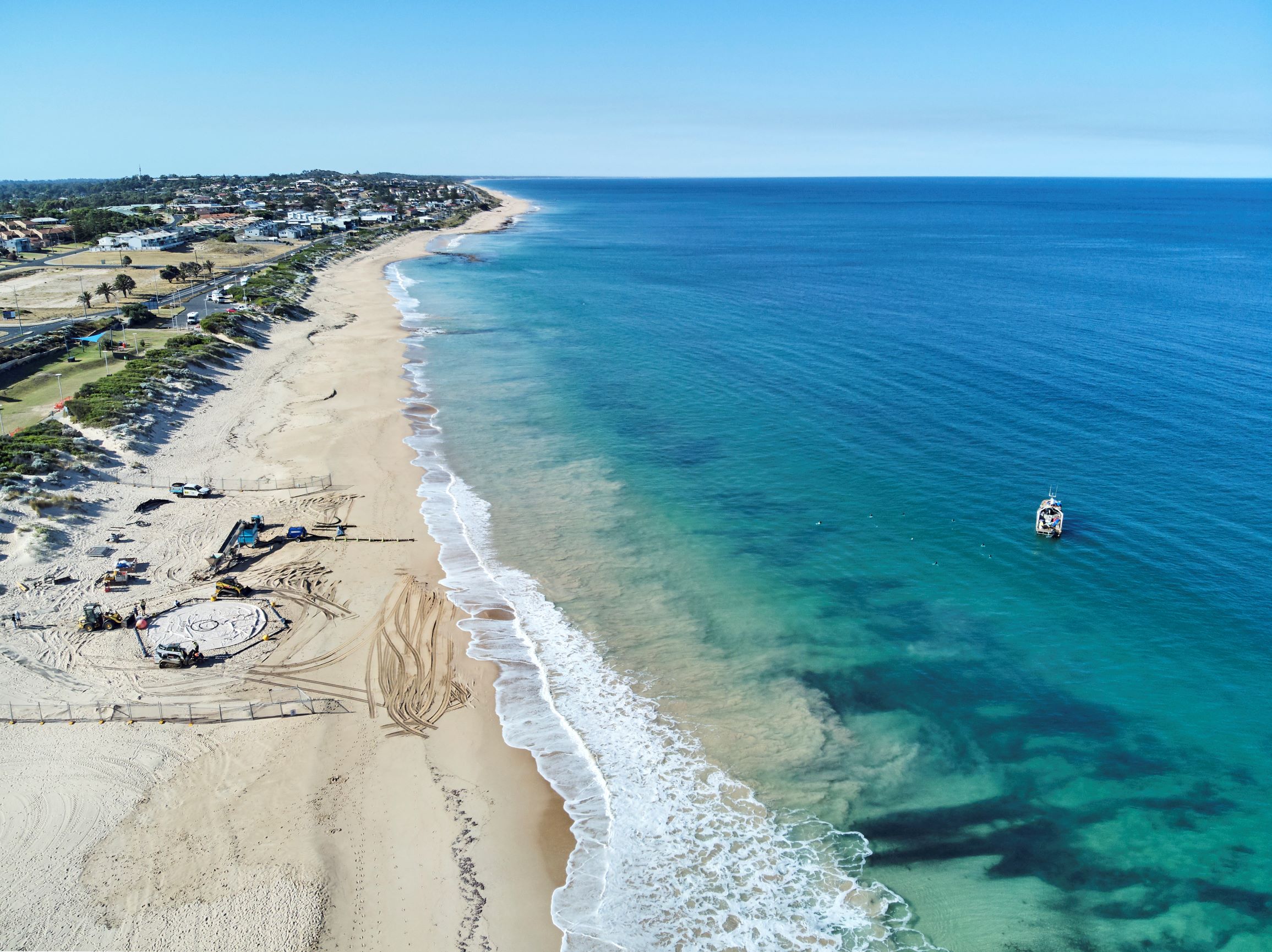 Meet the surfer who says Bunbury can have world class waves - ABC listen
