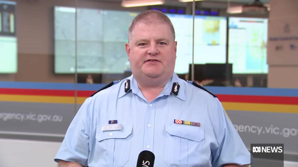 Floods reach peaks in many parts of state: SES Victoria - ABC News