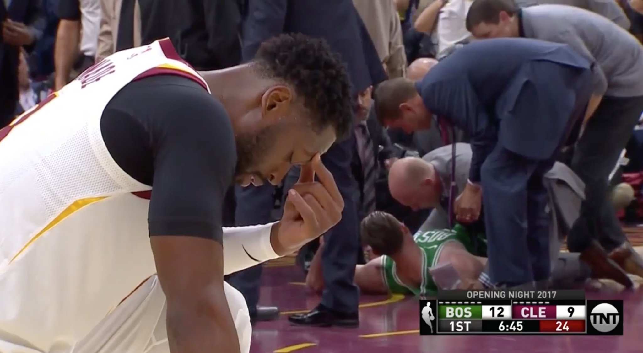 Gordon Hayward suffers ankle break in NBA opener against Cleveland ...