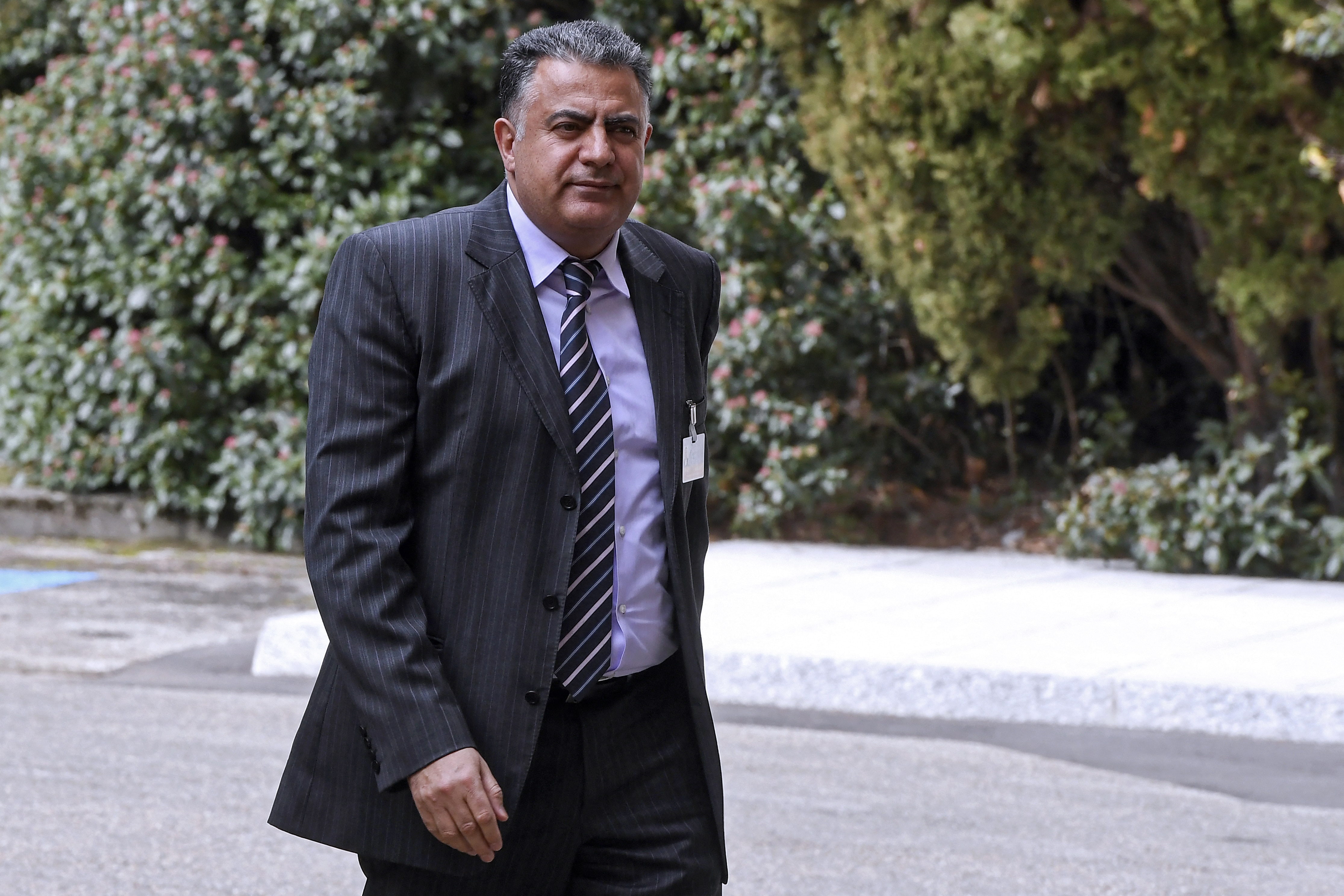 Tracking Australia's black-market tobacco from criminal smugglers to ...