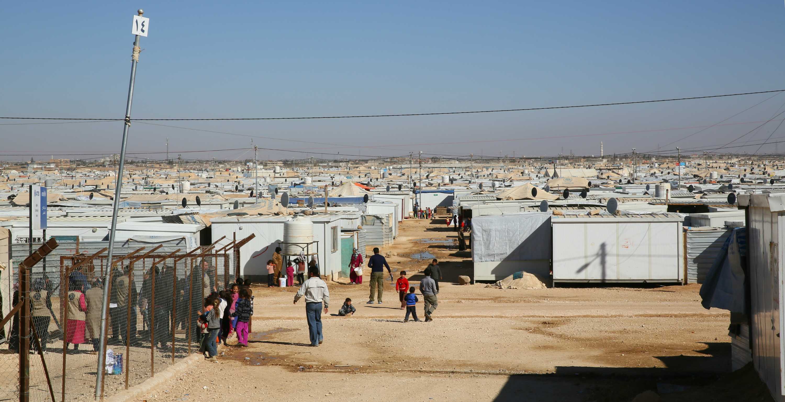 Syrian civilians plead with Israel for sanctuary - ABC listen