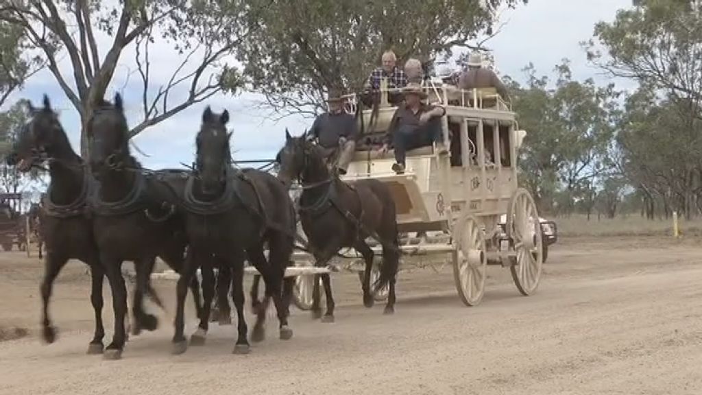 Cobb and Co outback ride re-enacted in Qld - ABC News