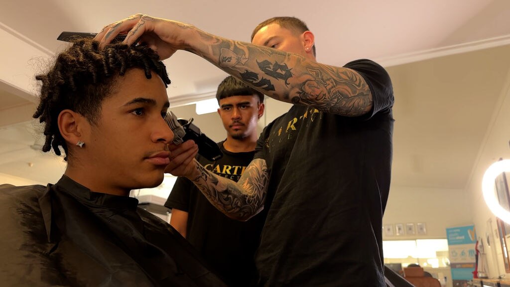 Disengaged young people keeping out of trouble by learning the art of ...