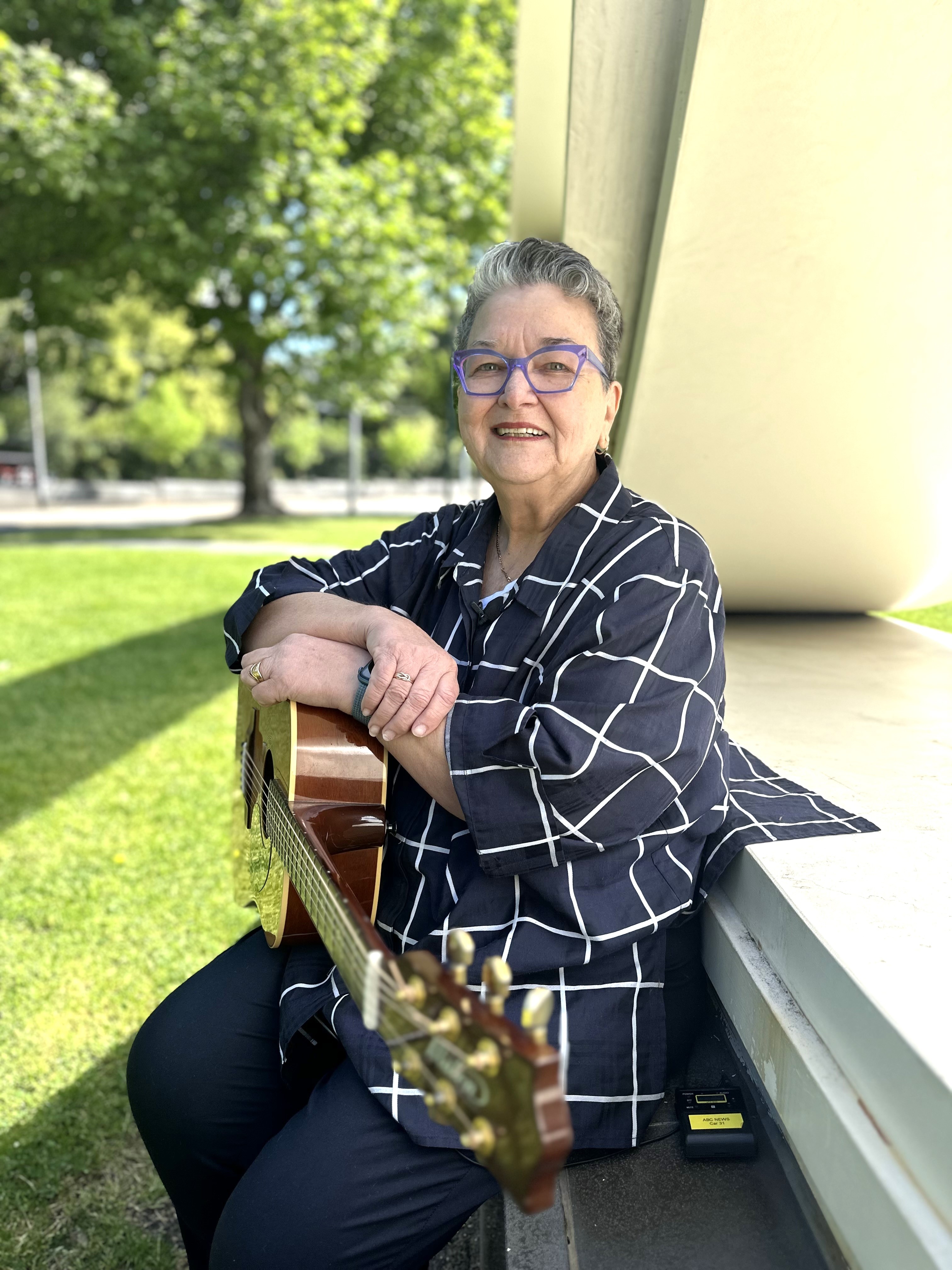 Australian folk musician turned Federal Circuit and Family Court judge ...