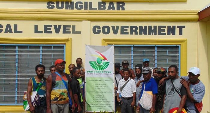 Sumgilbar pipol long Madang i agensim logging - ABC News