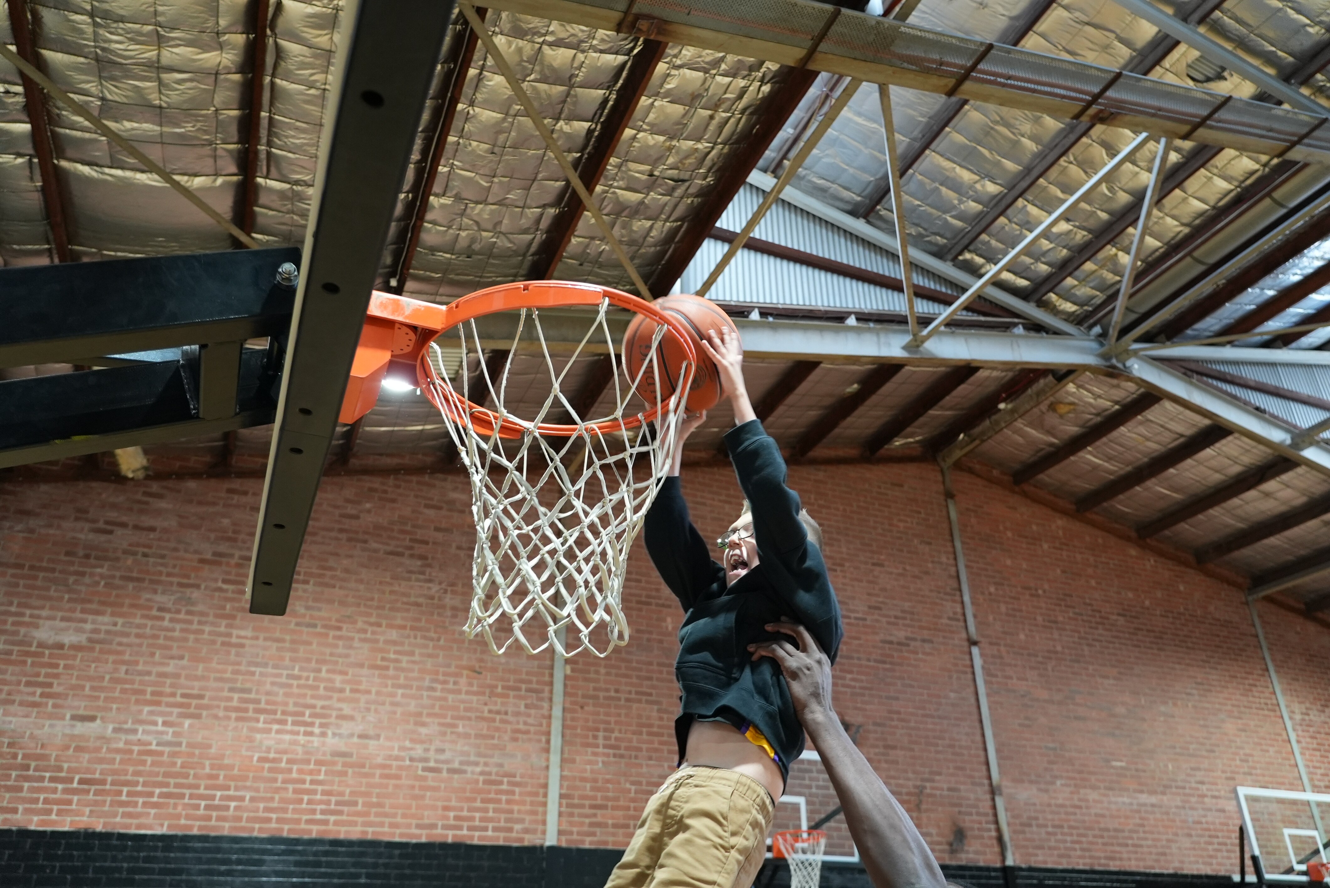 Basketball fan Noah, 8, treated to surprise meet with Adelaide 36ers ...