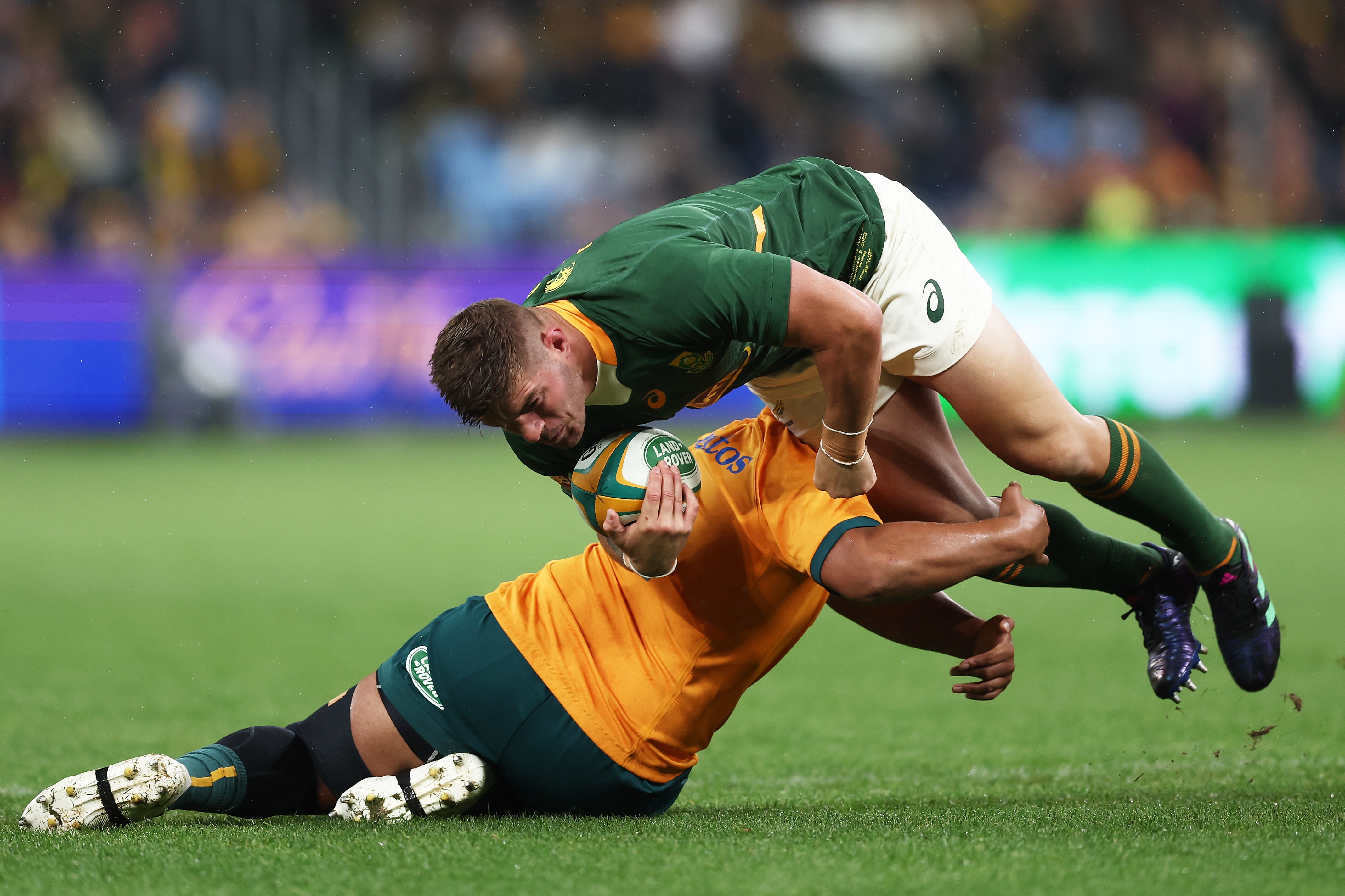 World's biggest volcano, Tamu Massif, discovered under Pacific Ocean ...