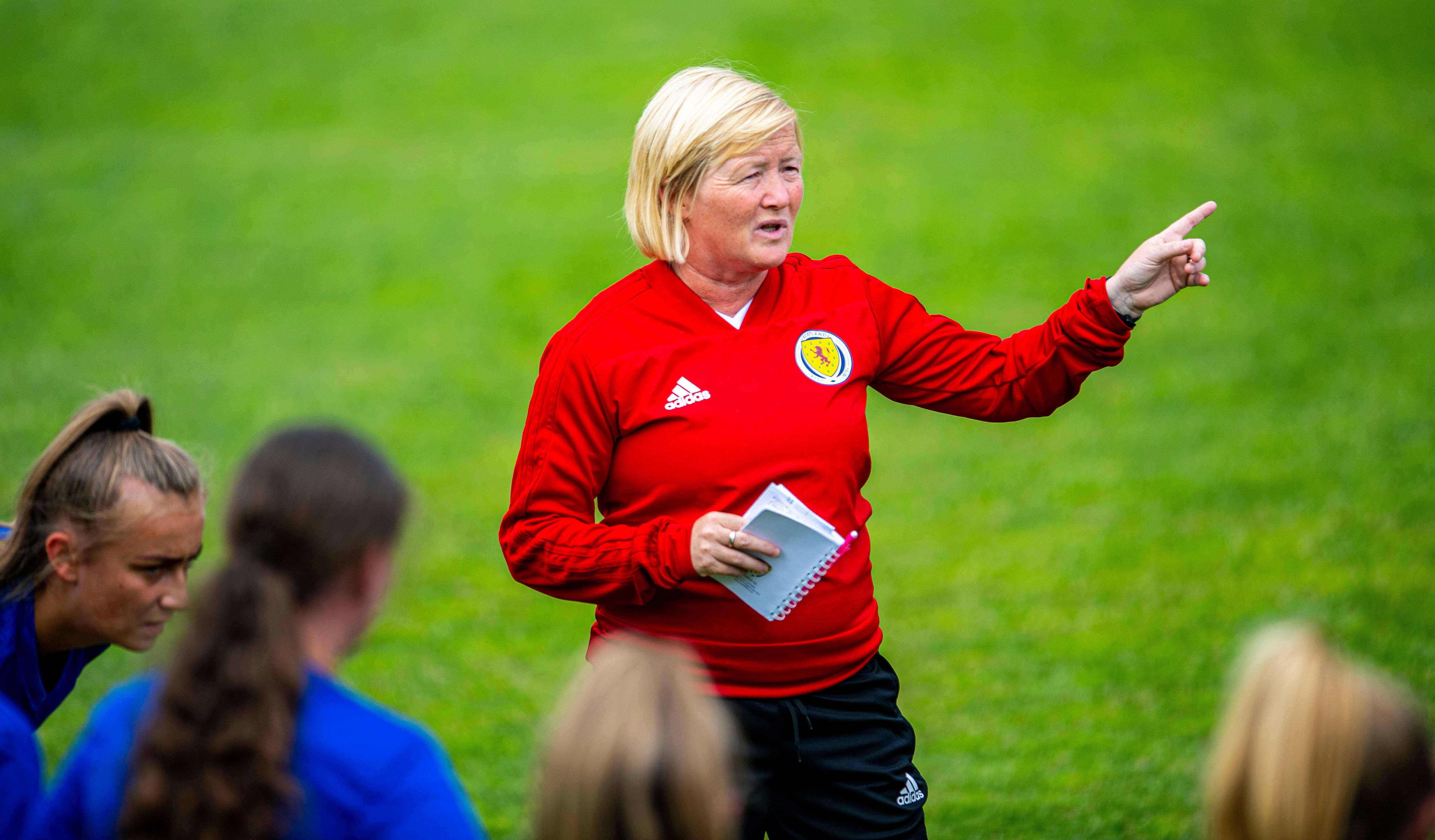 Brisbane Broncos fullback Reece Walsh suffered hand fracture in NRL win ...