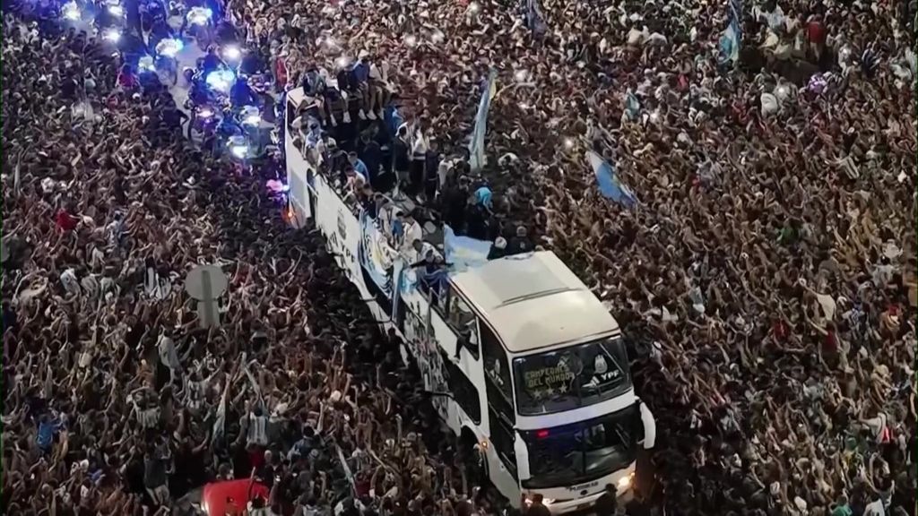 Victorious Argentina returns home to Buenos Aires - ABC News