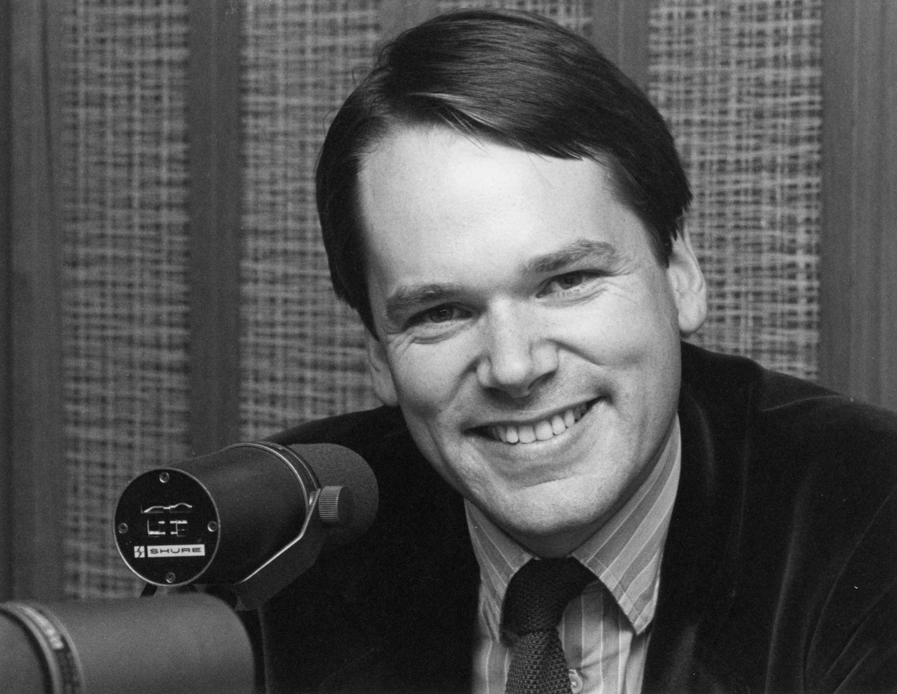 Mark Colvin, the man who watched the world for Australia - ABC News