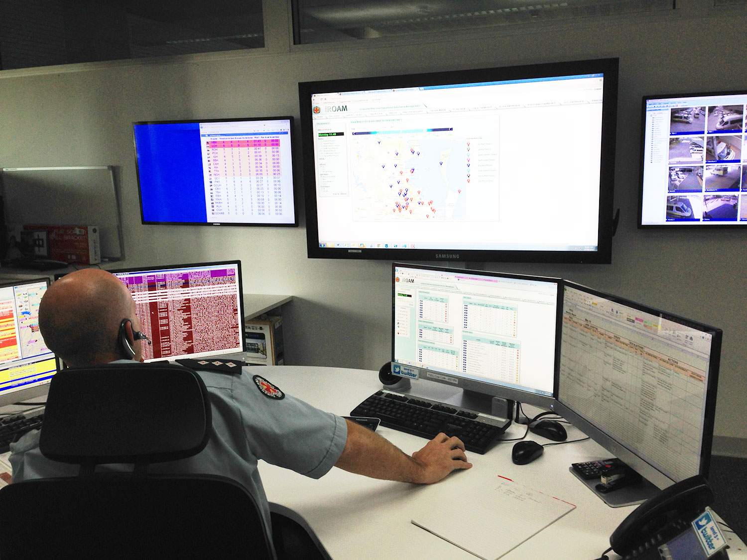 Queensland ambulance fleet tracking system goes public - ABC News