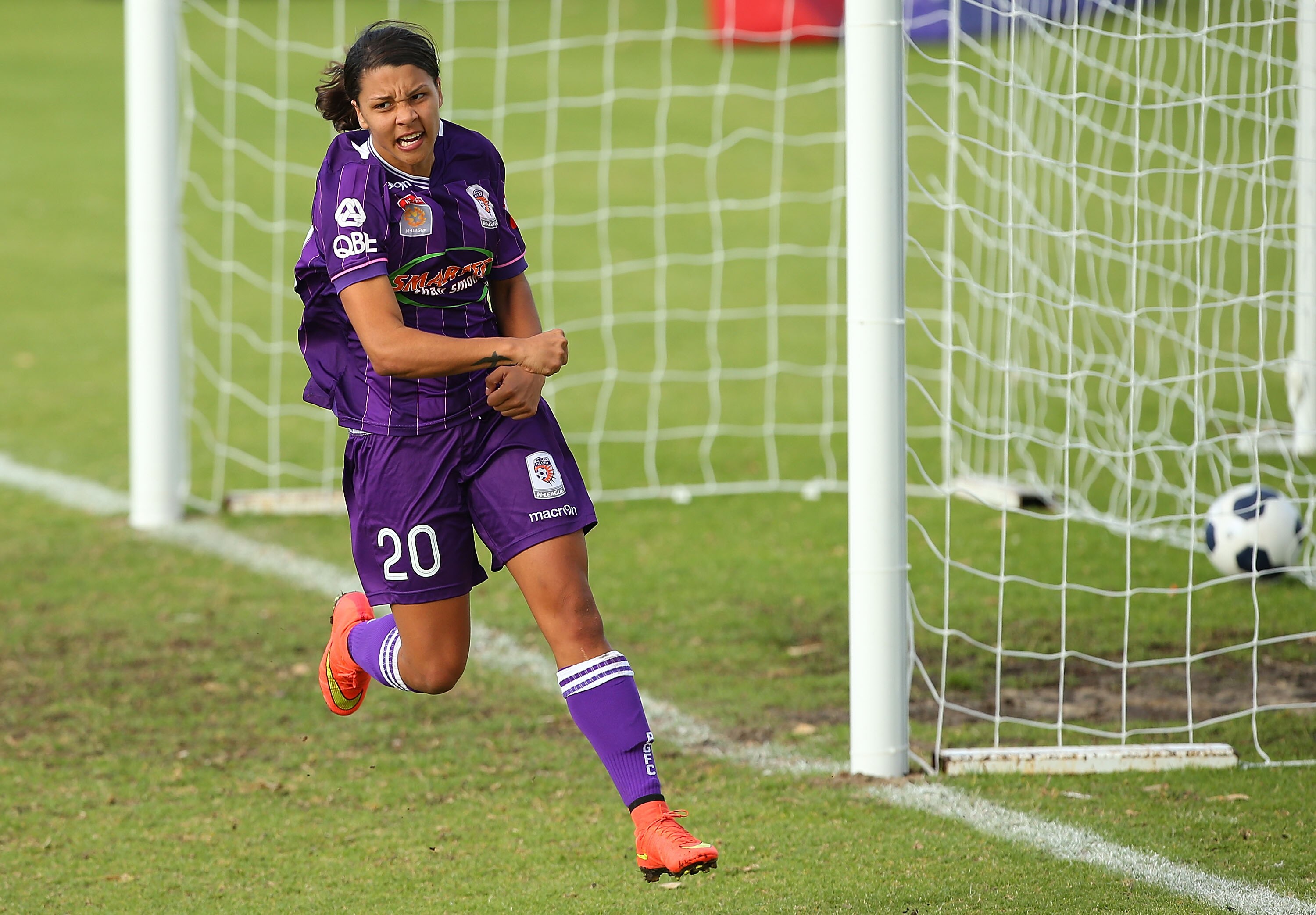 How Sam Kerr's ACL injury puts the human back into her superhuman ...