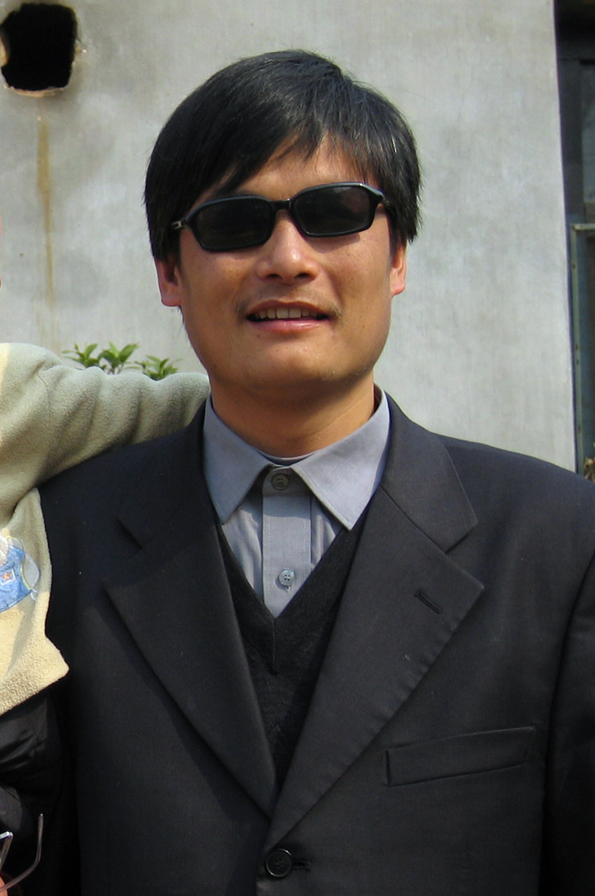 Chinese dissident leaves US embassy - ABC News