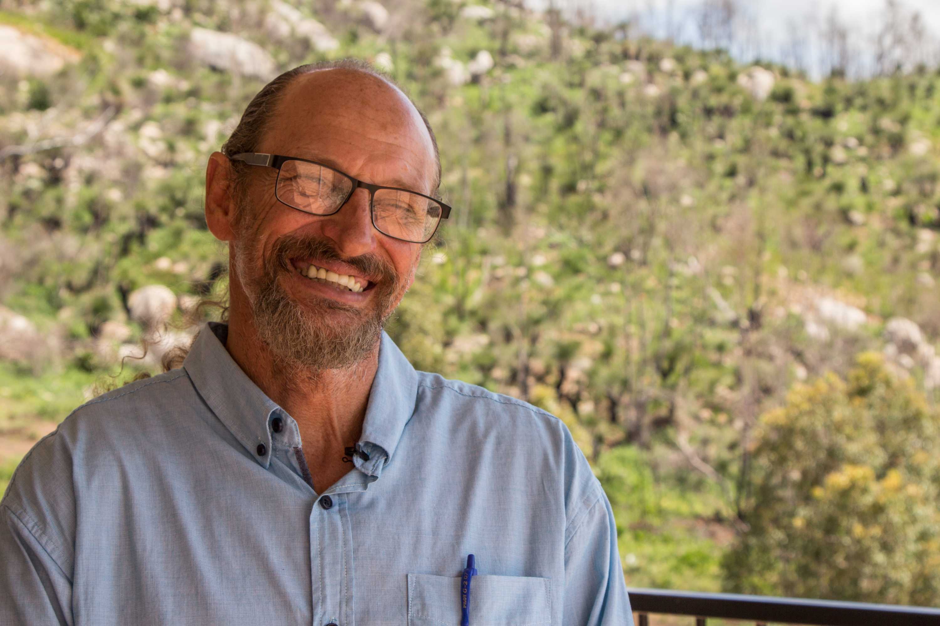 Bushfire survivor Steve Angel's story - ABC News