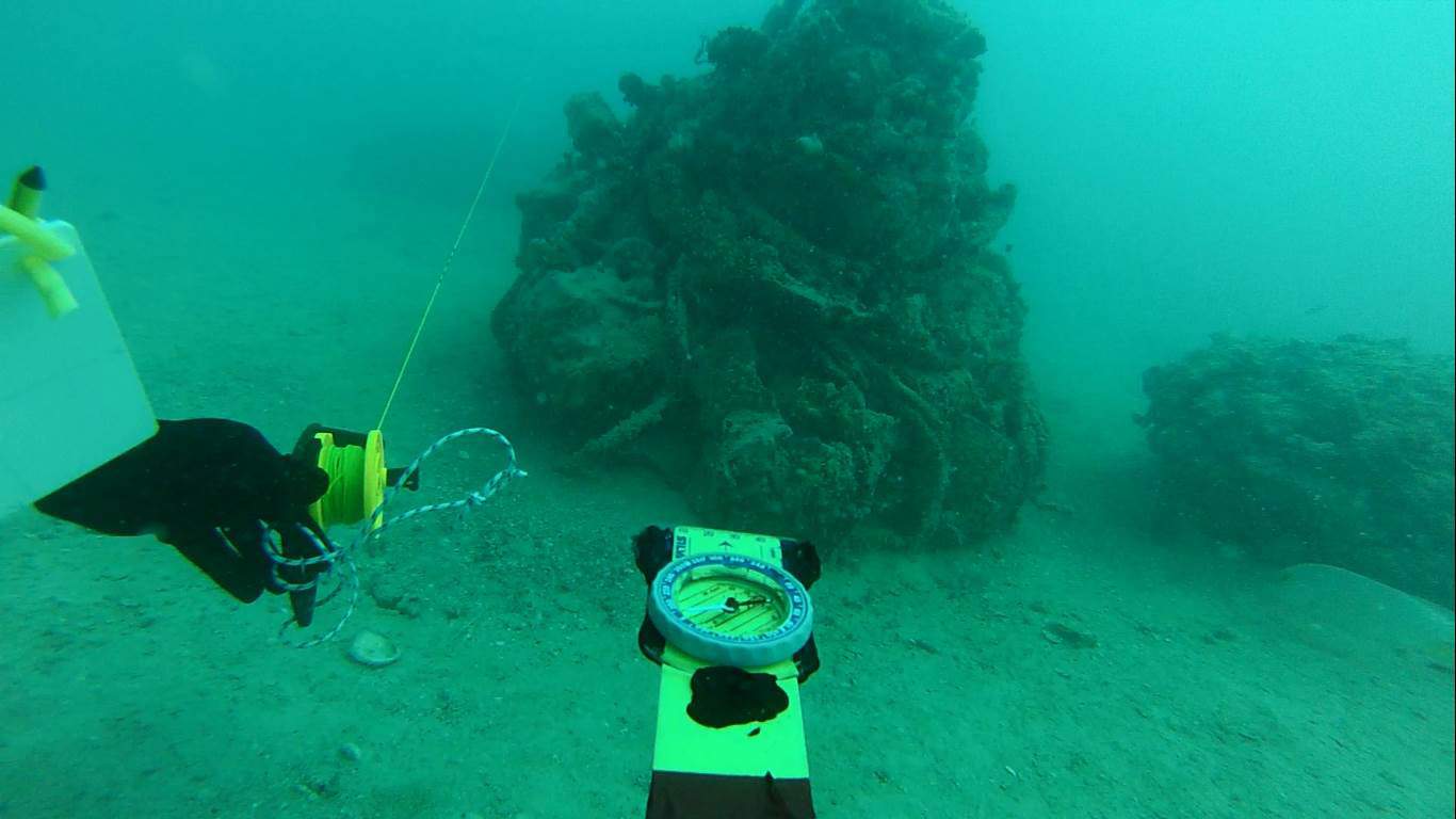 RAAF crash: Memorial service held for WWII crew after plane wreck found ...