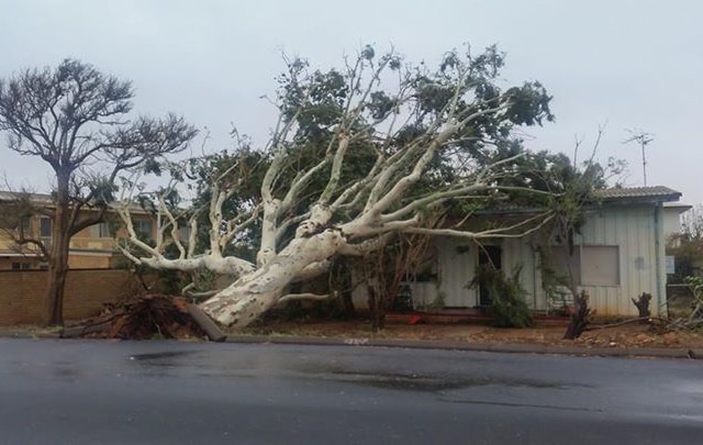 Cyclone Olwyn: Storm lashes coastal communities in WA's Mid West ...