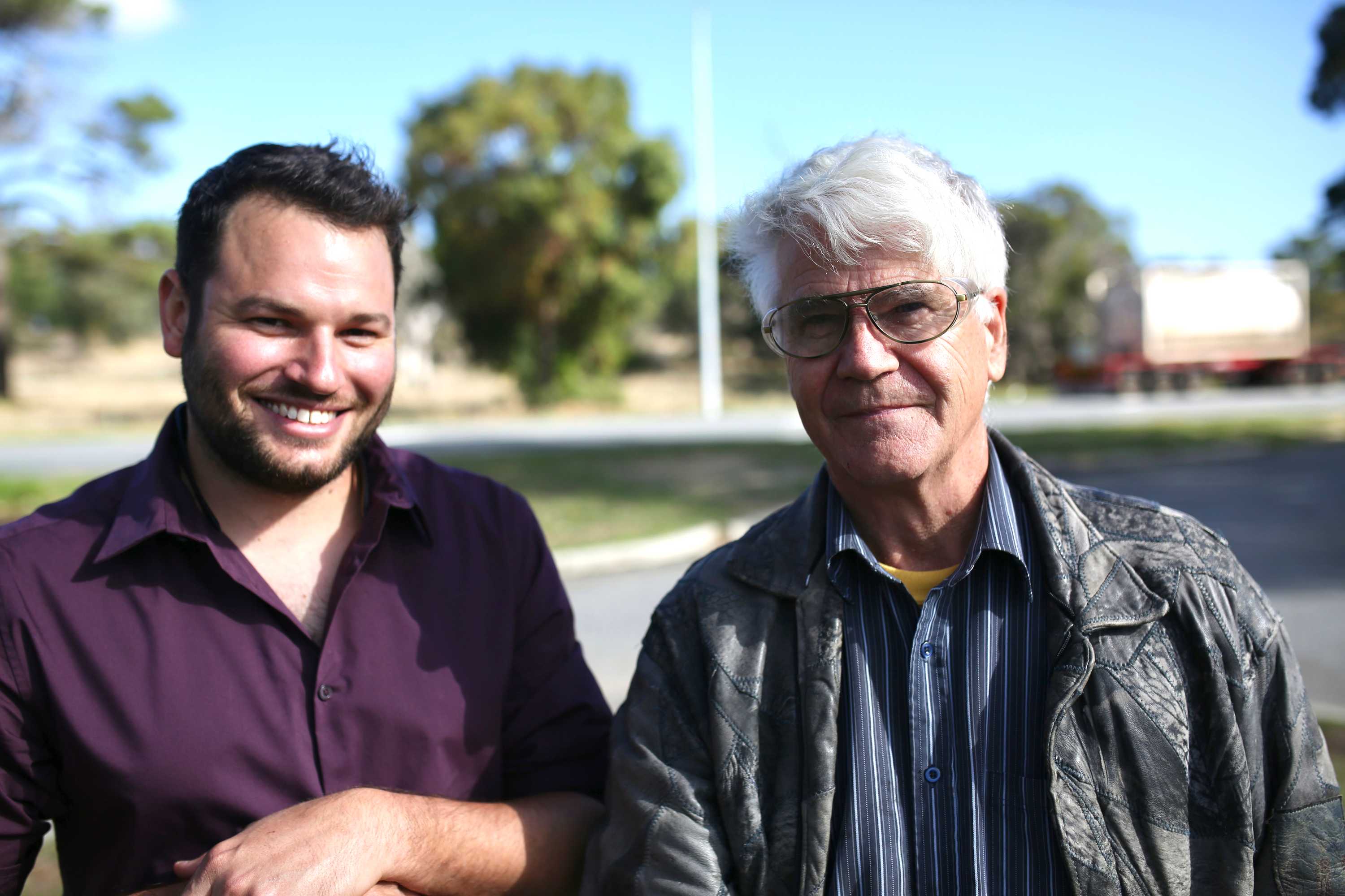 An Anzac badge found in a Perth park has been given to the descendants ...