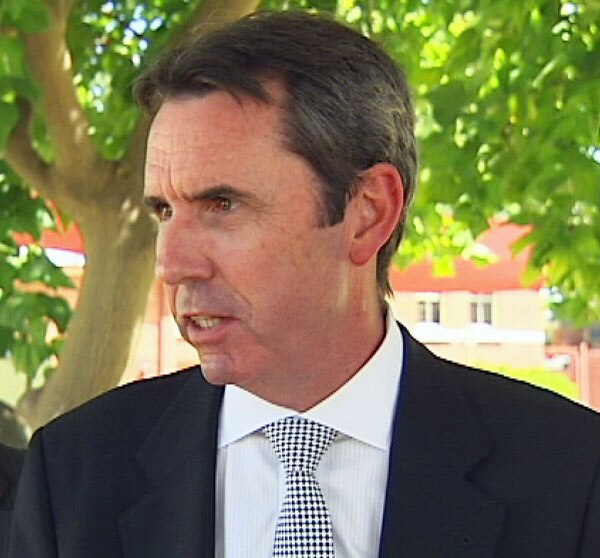 WA Education Minister Peter Collier says he has no plans to cut school ...