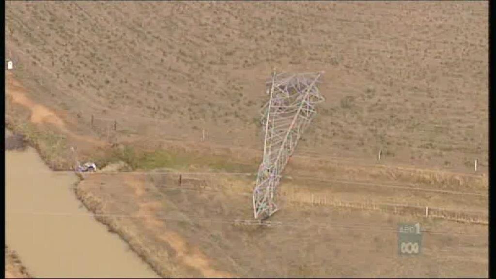 SP AusNet investigates collapsed pylons - ABC News