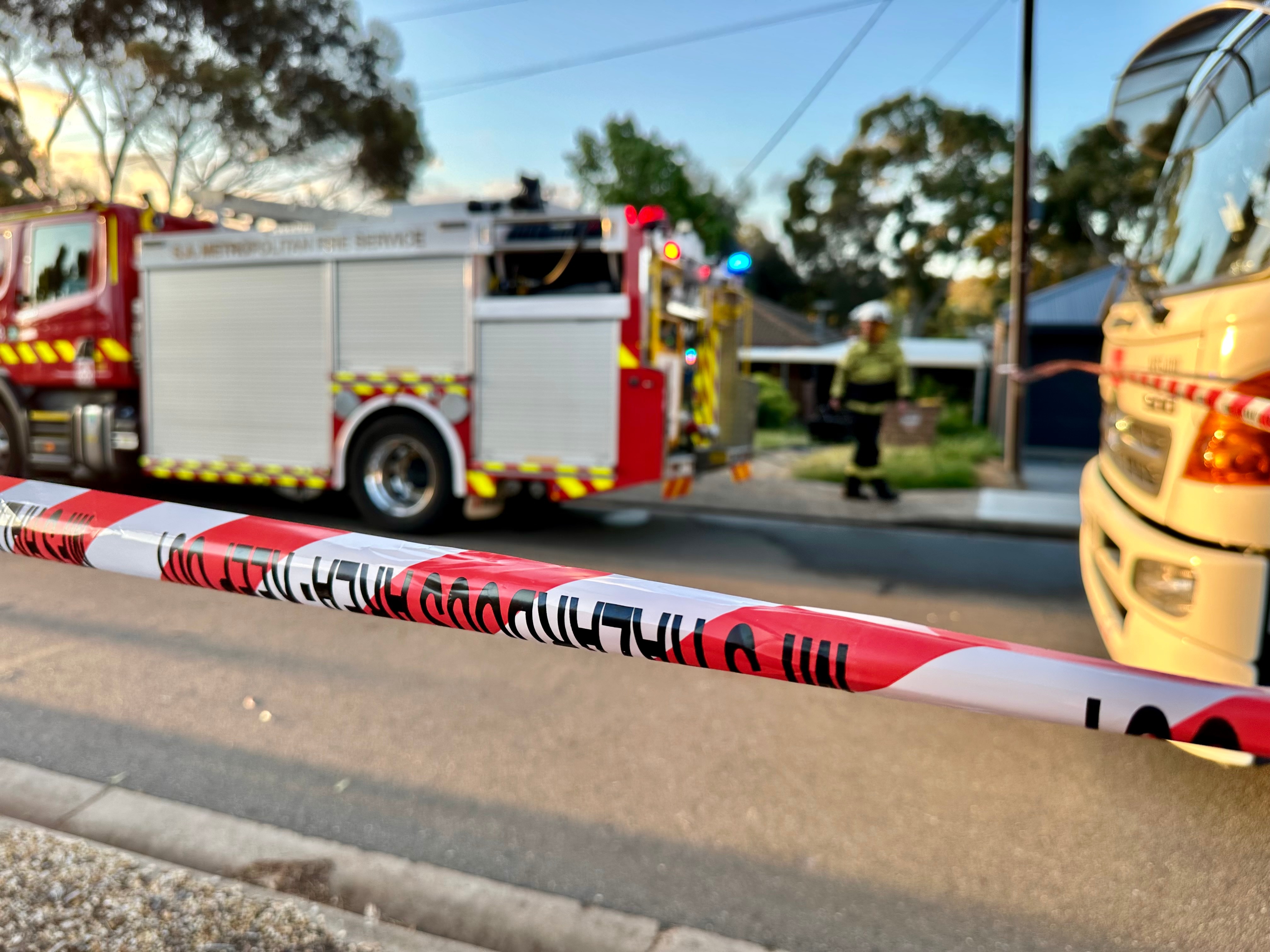 Police officer rescues unconscious woman from burning, smoke-filled ...