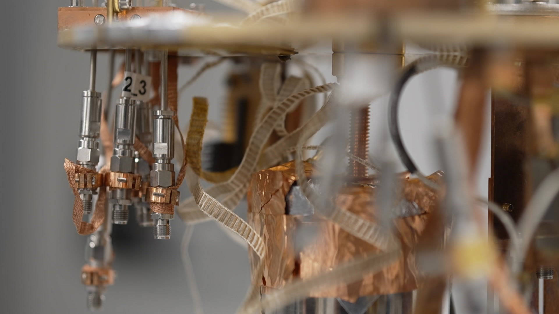 Queensland researchers at forefront of quantum computer leap - ABC News