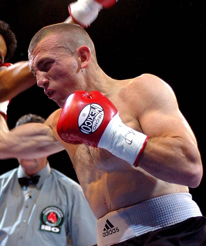 Former champion boxer Ahmed Elomar jailed for punching police officer ...