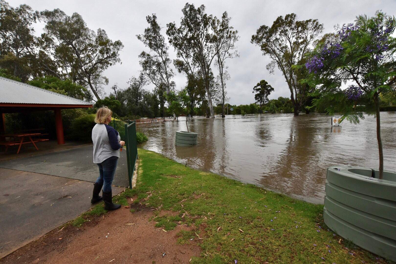 Victoria storms: Bureau defends weather warnings as state's north-east ...