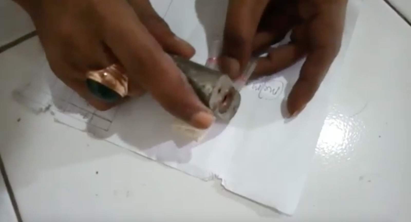Pandemi COVID-19 Telah Memberikan Dampak Bagi Warga yang Hidup dengan ...